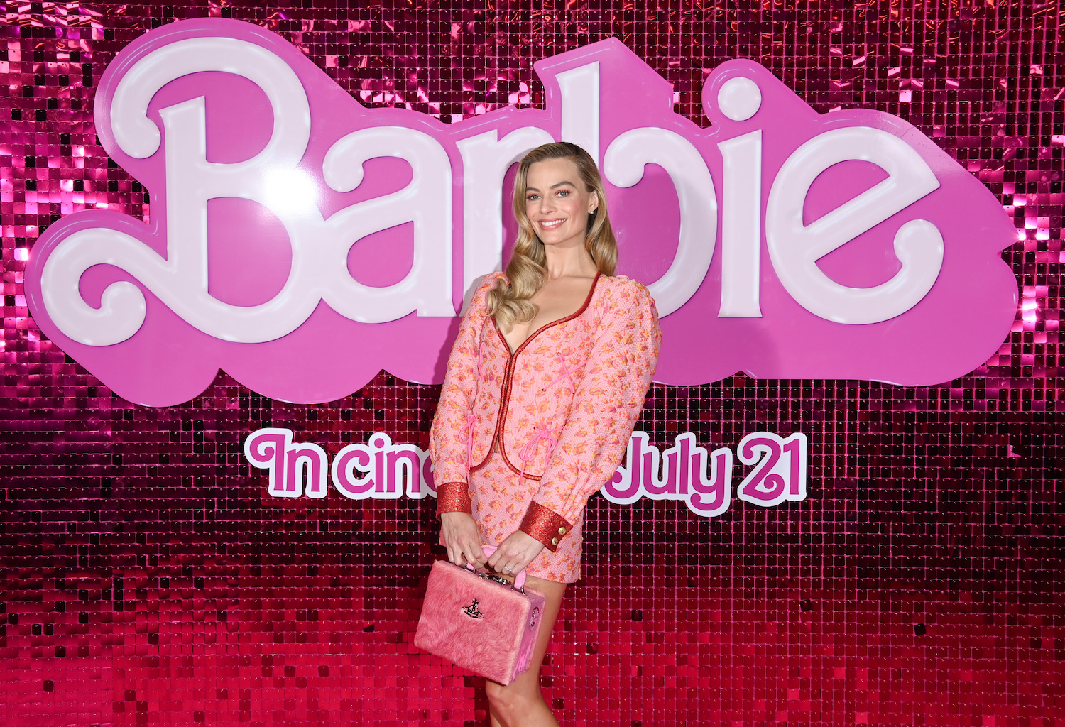 9 looks de Margot Robbie que han estado inspirados en Barbies famosas ...
