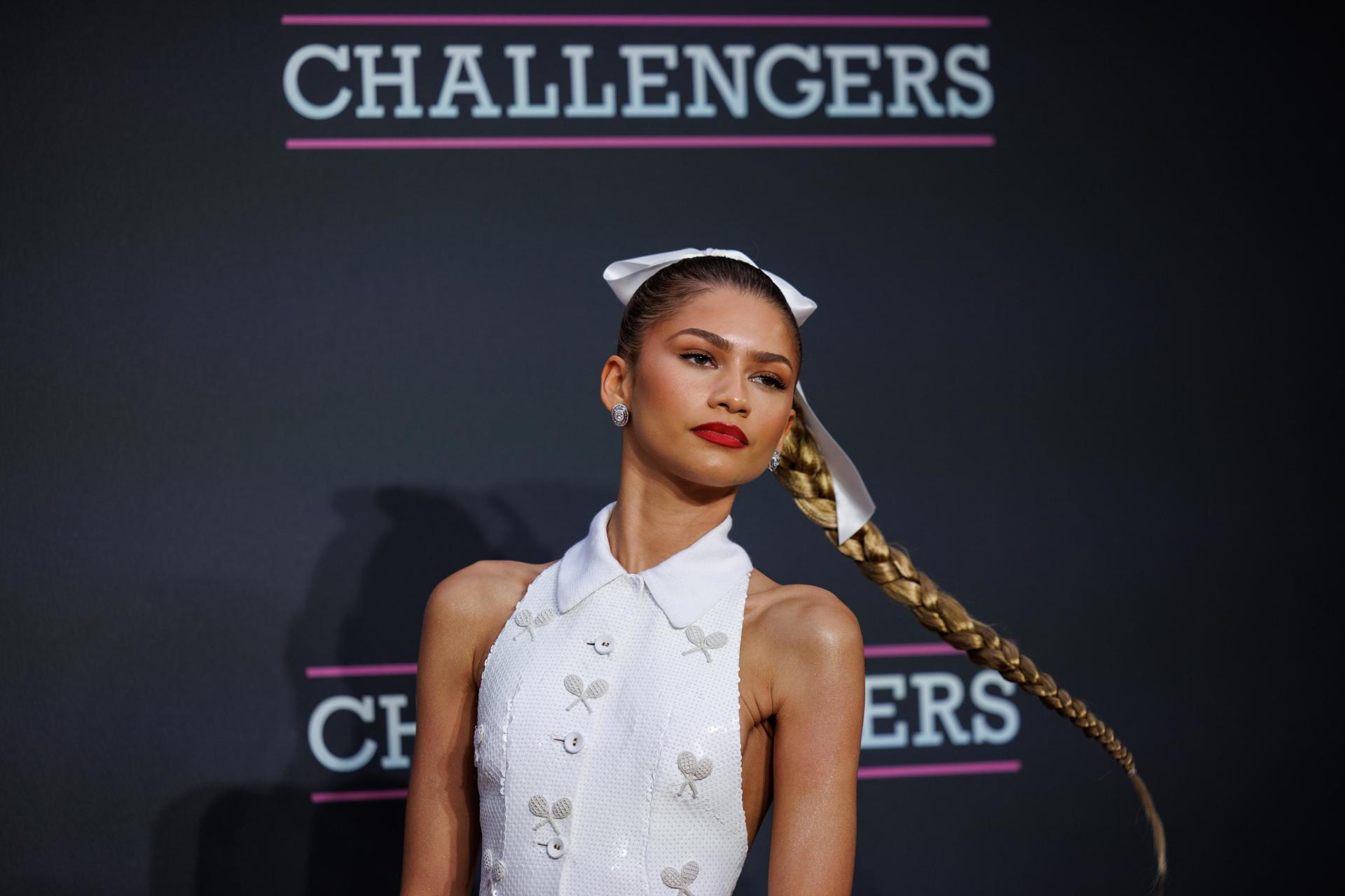 Look del día: Zendaya reinventa el clásico uniforme de tenis para el ...